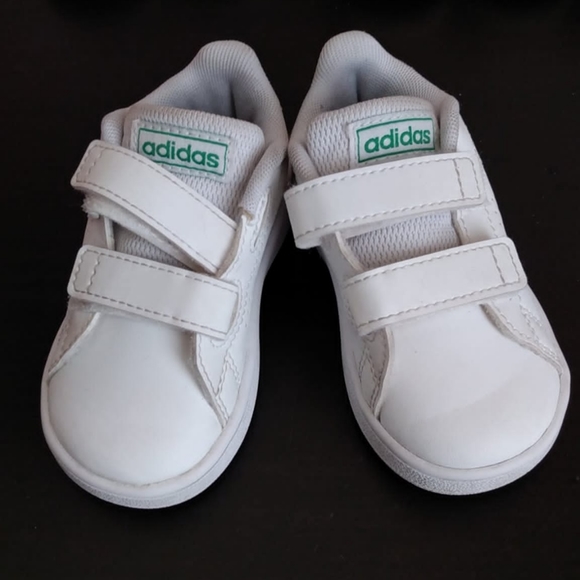 adidas Originals | Shoes | Adidas Classic White Leather Velcro Tennis ...